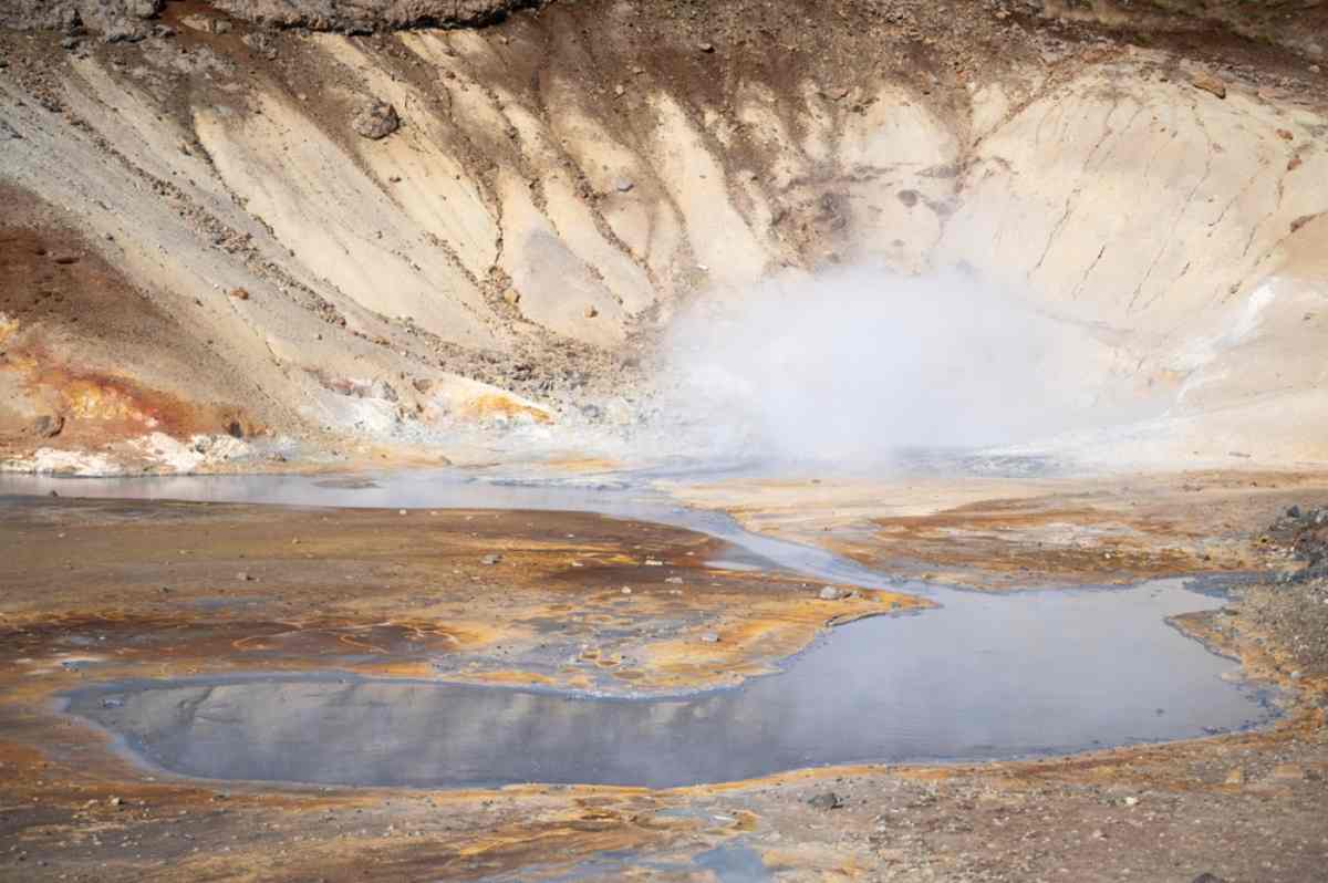 The Ultimate Guide to Visiting Gunnuhver Hot Spring
